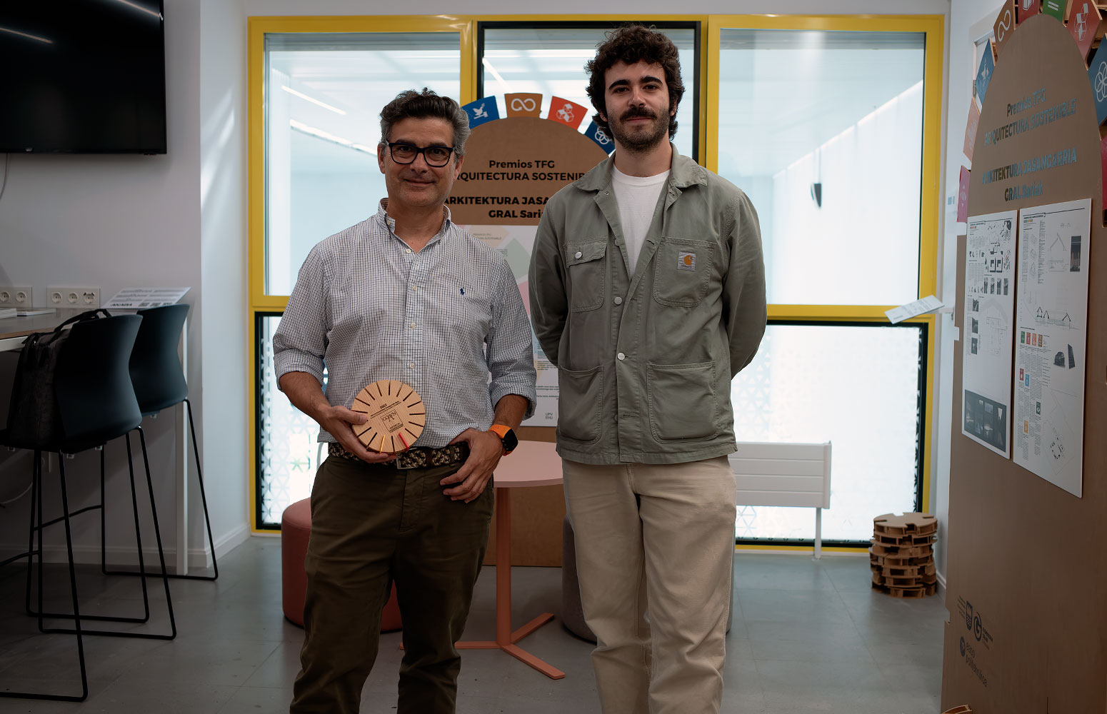 Aipamen berezia Arkitekturako Goi Eskola Teknikoaren proiektu batentzat ...